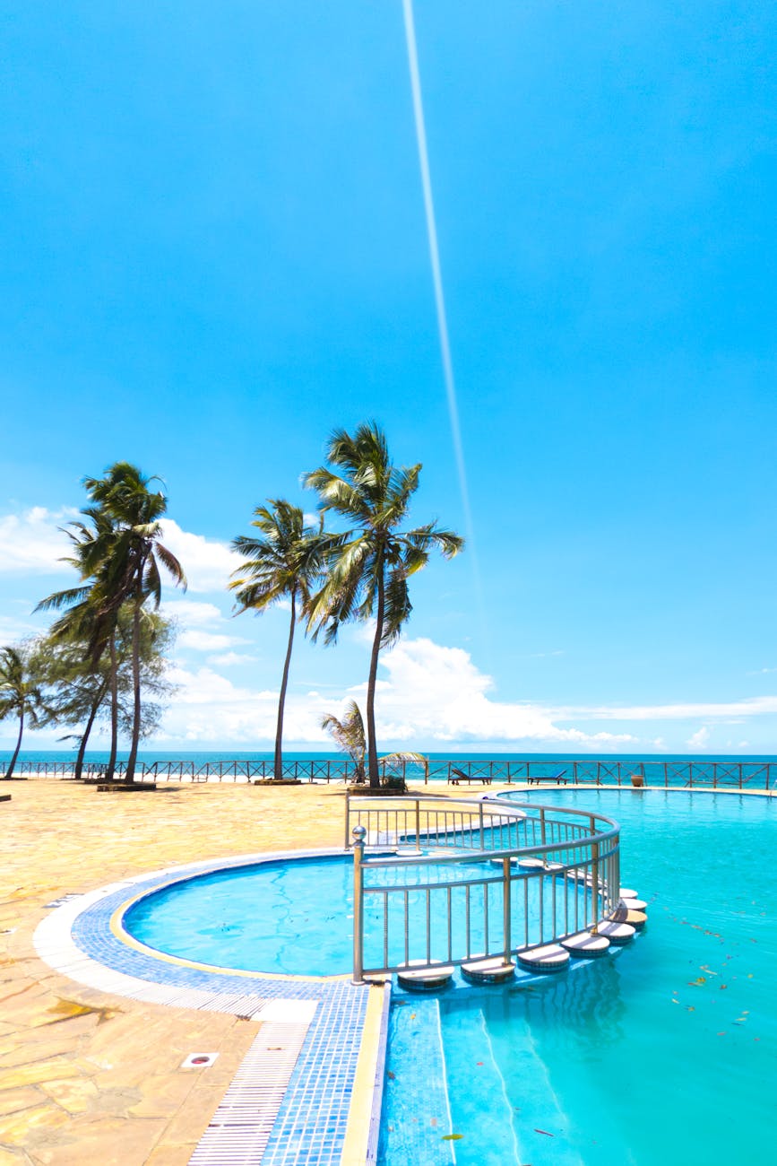 Beyond Imagination: Luxury Beach Vacations for the Jet-Setters - Epic ...